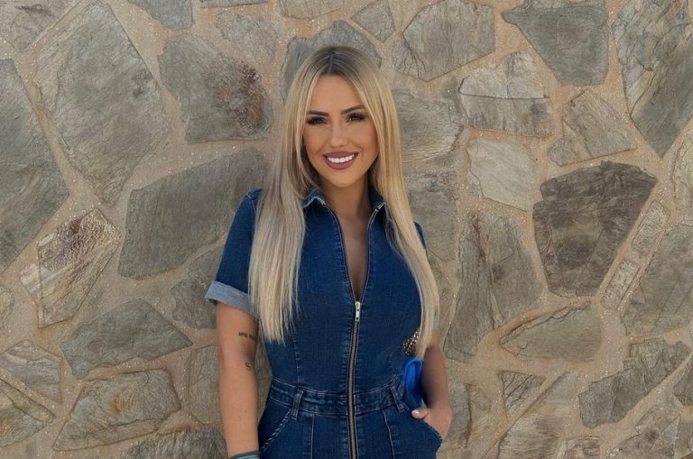 Las fotos de María con los pechos al aire | La isla de las tentaciones 9